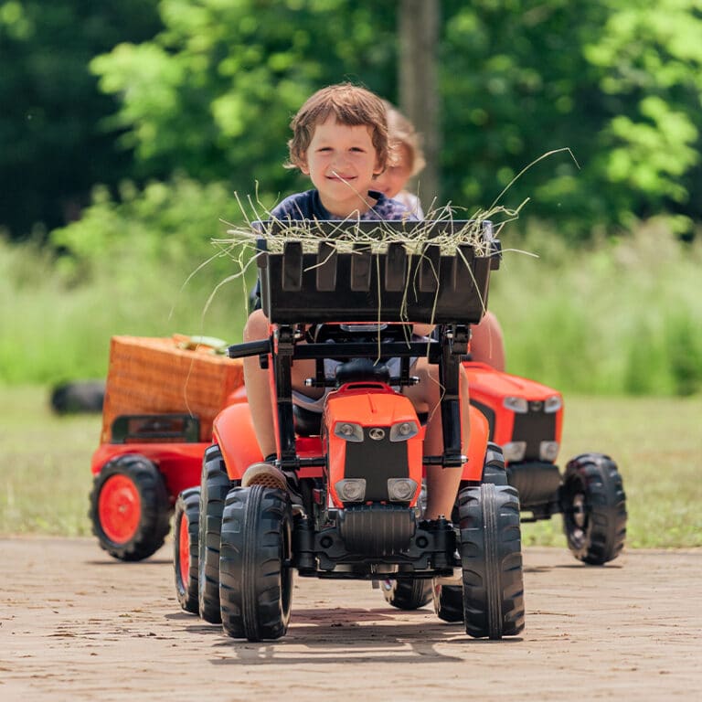 Kubota backhoe with trailer | FALK - Toys that rolls
